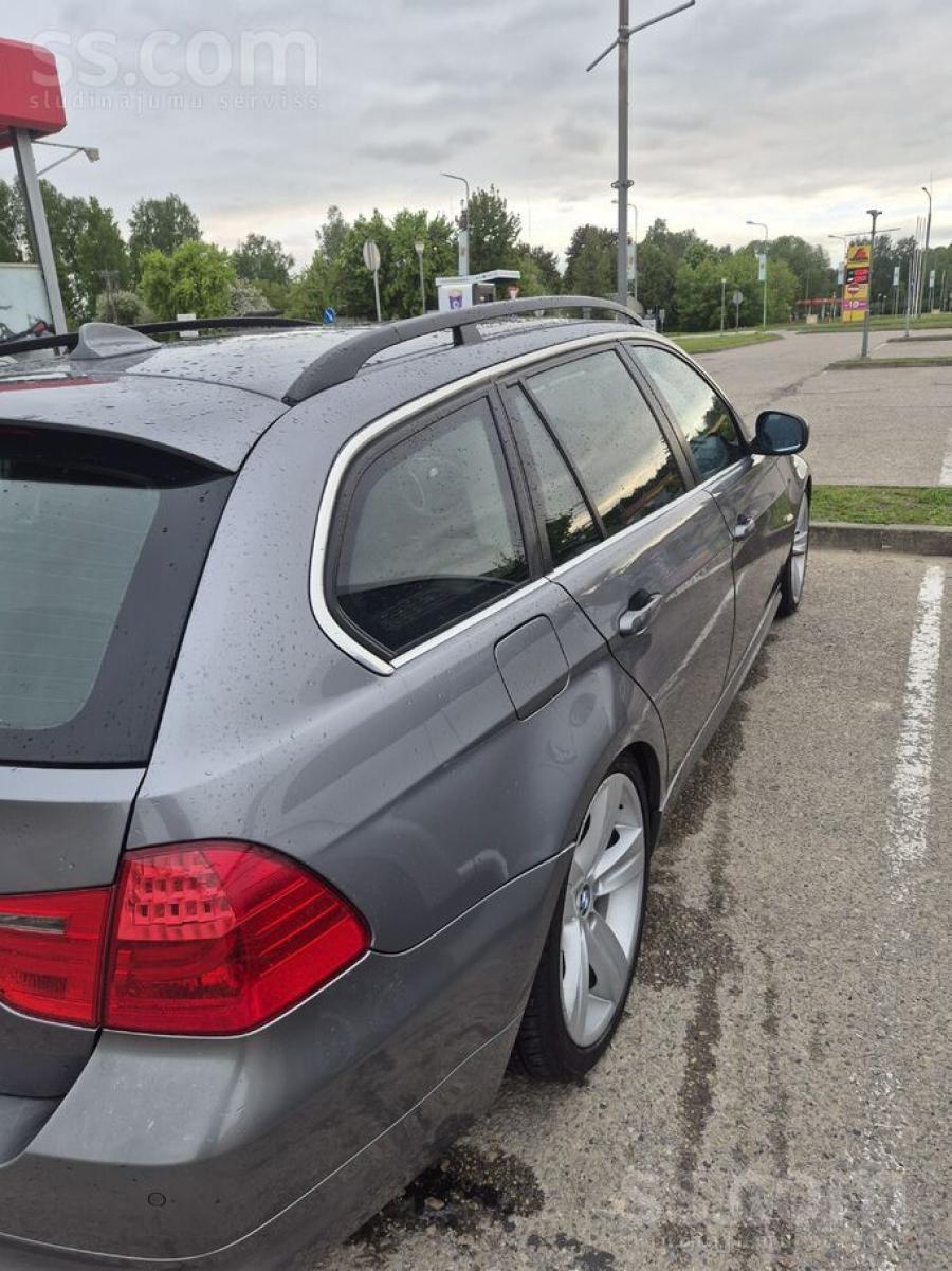 Pelēks BMW 330 2009 Preiļi, ar dzinēja tilpumu 3.00 L un nobraukumu 304 tūkst. km par 6500 €, foto 6 vietnē AUTOMOTO.COM.LV