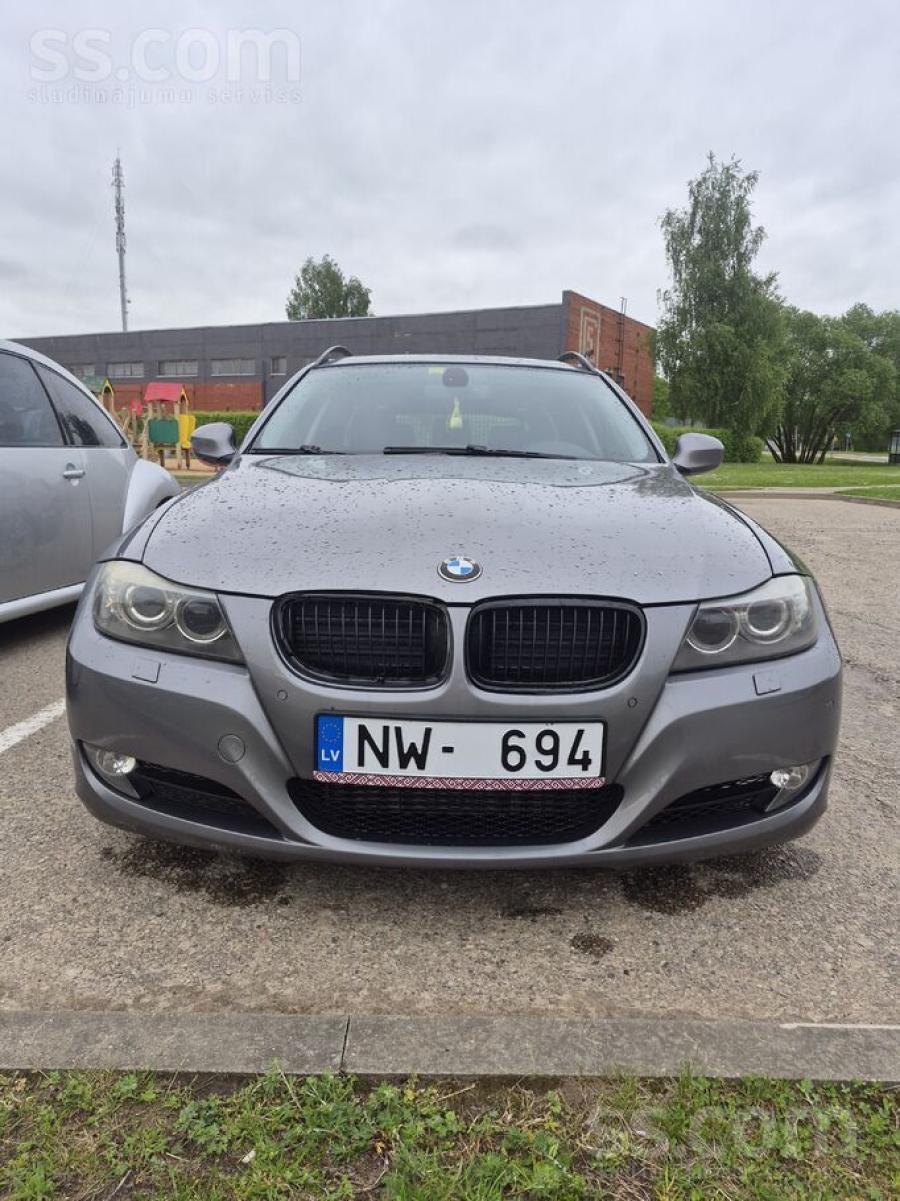 Pelēks BMW 330 2009 Preiļi, ar dzinēja tilpumu 3.00 L un nobraukumu 304 tūkst. km par 6500 €, foto 11 vietnē AUTOMOTO.COM.LV