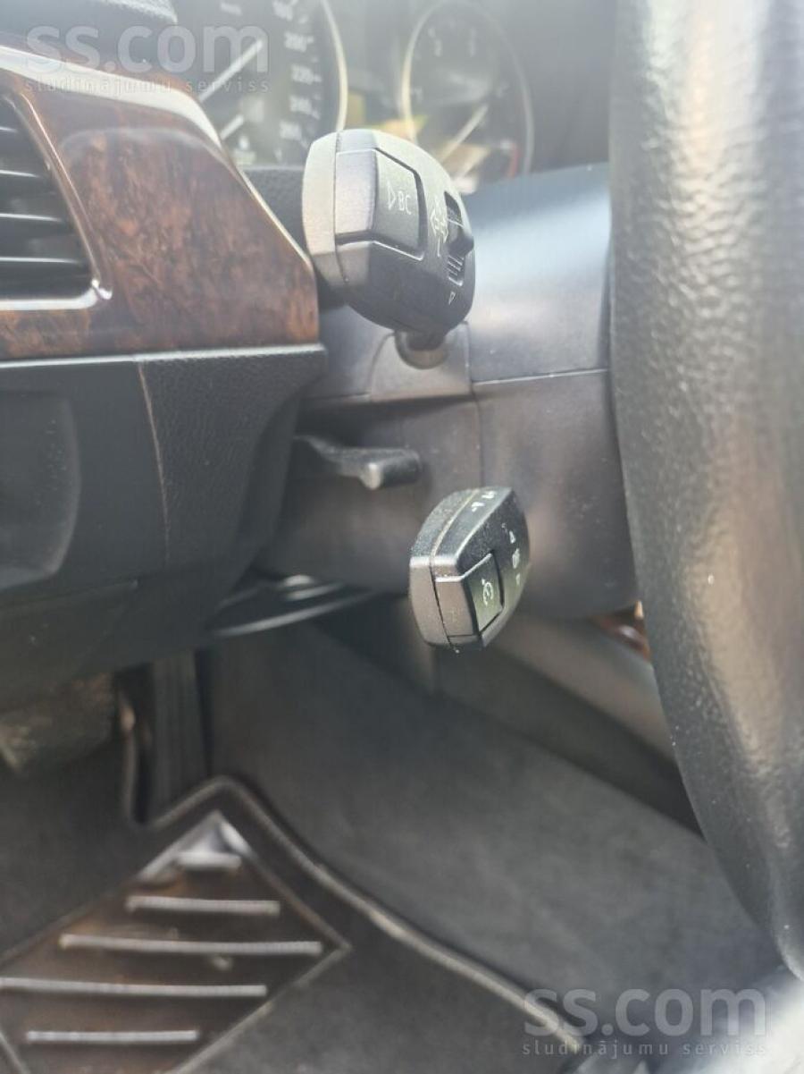 Pelēks BMW 330 2009 Preiļi, ar dzinēja tilpumu 3.00 L un nobraukumu 304 tūkst. km par 6500 €, foto 12 vietnē AUTOMOTO.COM.LV