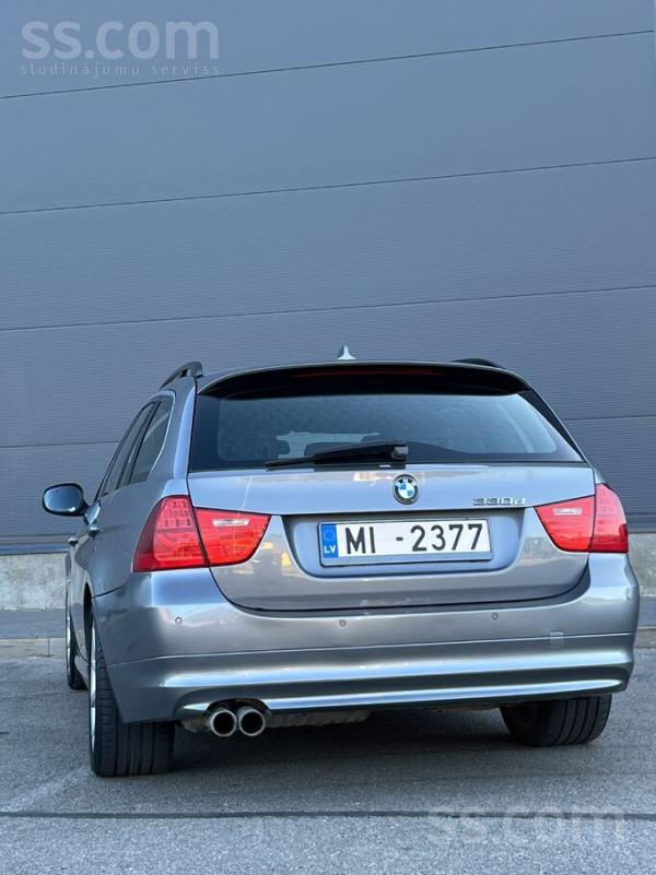 Grey BMW 330 2009 in Riga, with an engine capacity of 3.00 L and mileage of 363 thousand km for 5899 €, photo 5 on AUTOMOTO.COM.LV