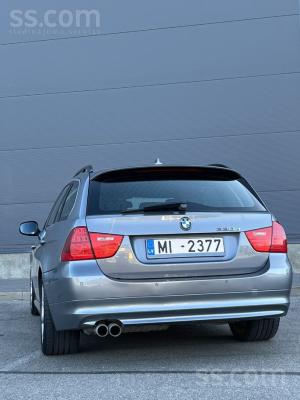 Grey BMW 330 2009 in Riga, with an engine capacity of 3.00 L and mileage of 363 thousand km for 5899 €, photo 6 on AUTOMOTO.COM.LV