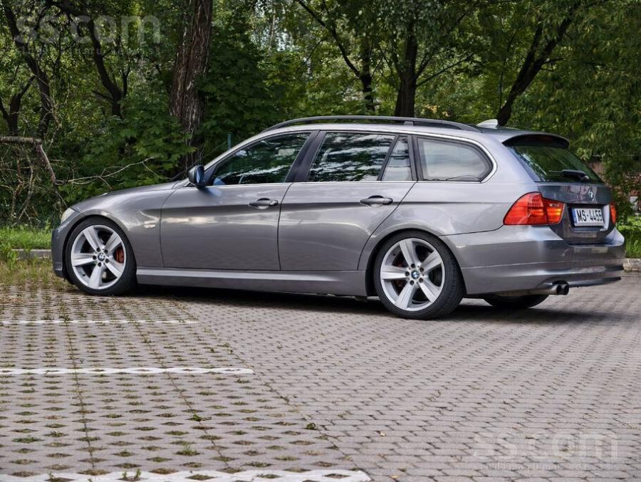 Pelēks BMW 330 2009 Rīga, ar dzinēja tilpumu 3.00 L un nobraukumu 307 tūkst. km par 5700 €, foto 4 vietnē AUTOMOTO.COM.LV
