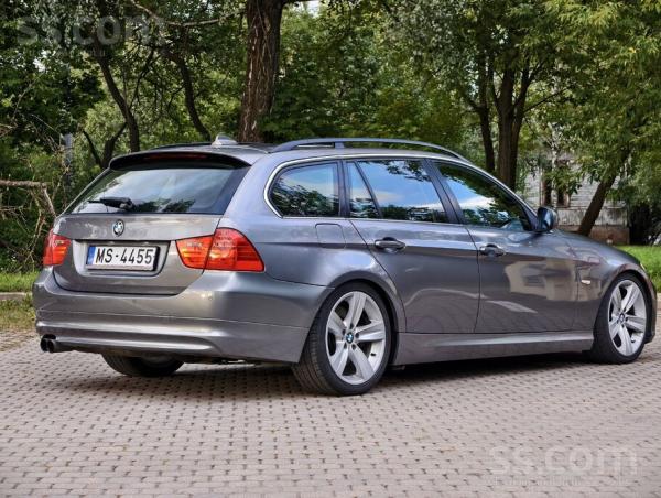 БМВ 330 2009 в Рига на AUTOMOTO.COM.LV Серый БМВ 330 2009 в Рига, объемом двигателя 3.00 л и пробегом 307 тыс. км за 5700 €, фото 9 на AUTOMOTO.COM.LV