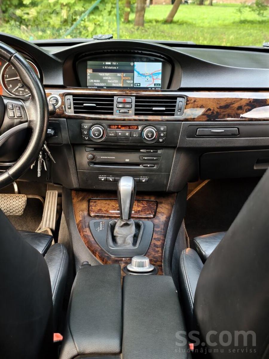 Pelēks BMW 330 2009 Rīga, ar dzinēja tilpumu 3.00 L un nobraukumu 307 tūkst. km par 5700 €, foto 14 vietnē AUTOMOTO.COM.LV