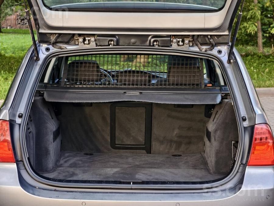 Pelēks BMW 330 2009 Rīga, ar dzinēja tilpumu 3.00 L un nobraukumu 307 tūkst. km par 5700 €, foto 18 vietnē AUTOMOTO.COM.LV
