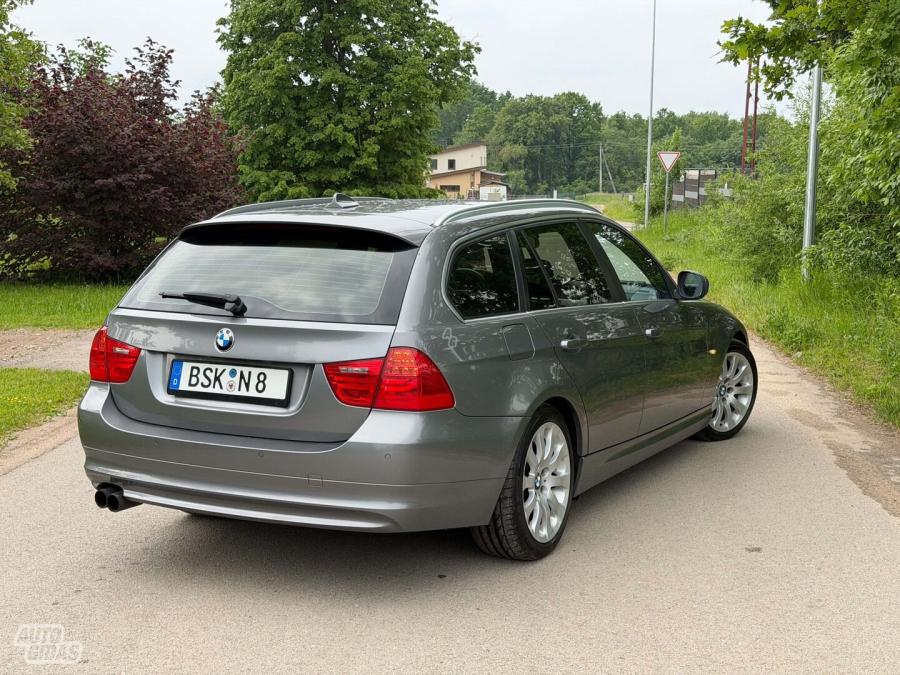Grey BMW 330 2010 in Kaunas, with an engine capacity of 3.00 L and mileage of 323 thousand km for 4700 €, photo 4 on AUTOMOTO.COM.LV