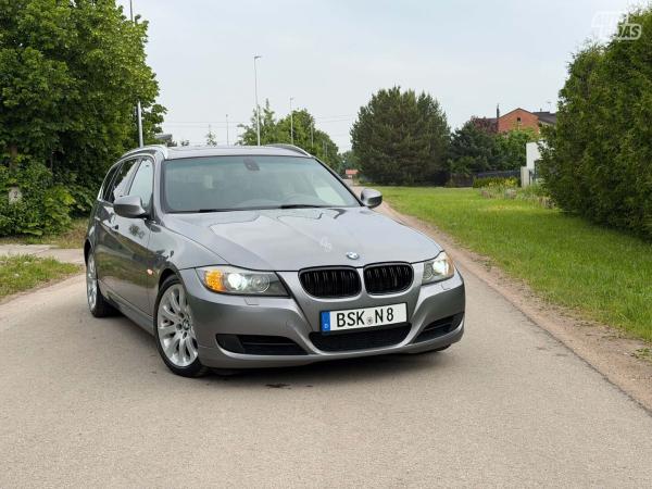 Pelēks BMW 330 2010 Kauņa, ar dzinēja tilpumu 3.00 L un nobraukumu 323 tūkst. km par 4300 €, foto 2 vietnē AUTOMOTO.COM.LV