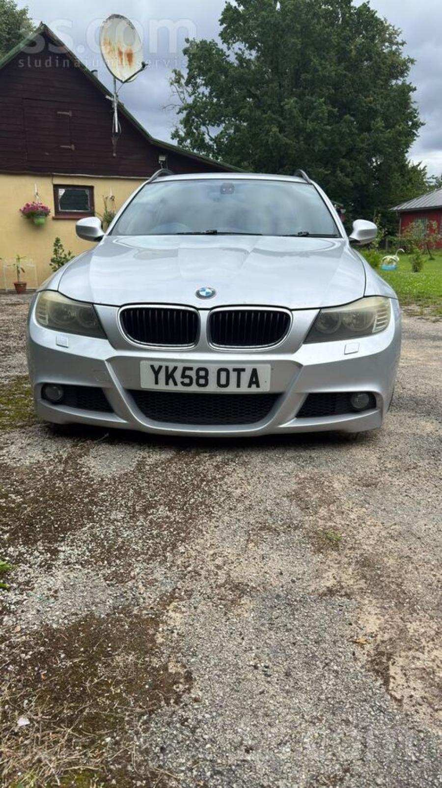 Grey BMW 330 2010 in Jelgava, with an engine capacity of 3.00 L and mileage of 220 thousand km for 3750 €, photo 1 on AUTOMOTO.COM.LV