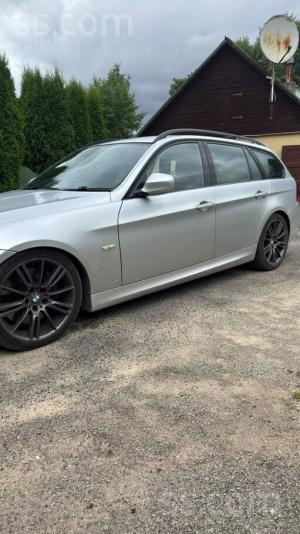 Grey BMW 330 2010 in Jelgava, with an engine capacity of 3.00 L and mileage of 220 thousand km for 3750 €, photo 3 on AUTOMOTO.COM.LV