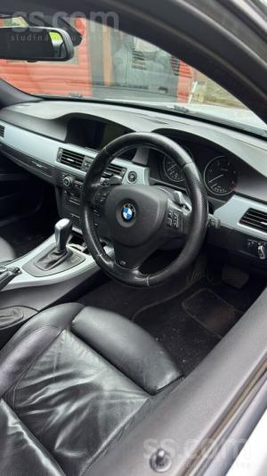 Grey BMW 330 2010 in Jelgava, with an engine capacity of 3.00 L and mileage of 220 thousand km for 3750 €, photo 5 on AUTOMOTO.COM.LV
