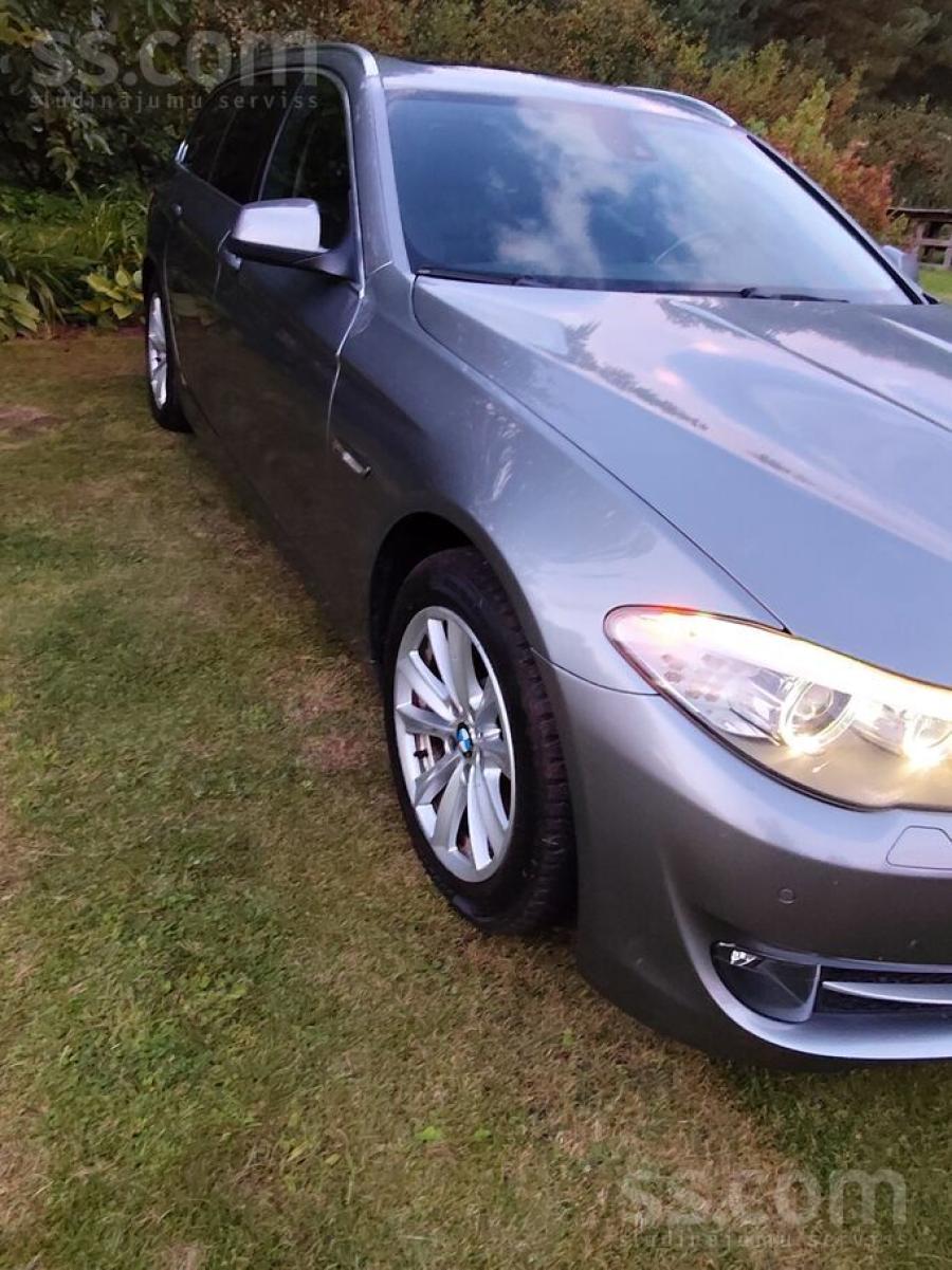 Pelēks BMW 330 2010 Jelgava, ar dzinēja tilpumu 3.00 L un nobraukumu 323 tūkst. km par 9400 €, foto 4 vietnē AUTOMOTO.COM.LV