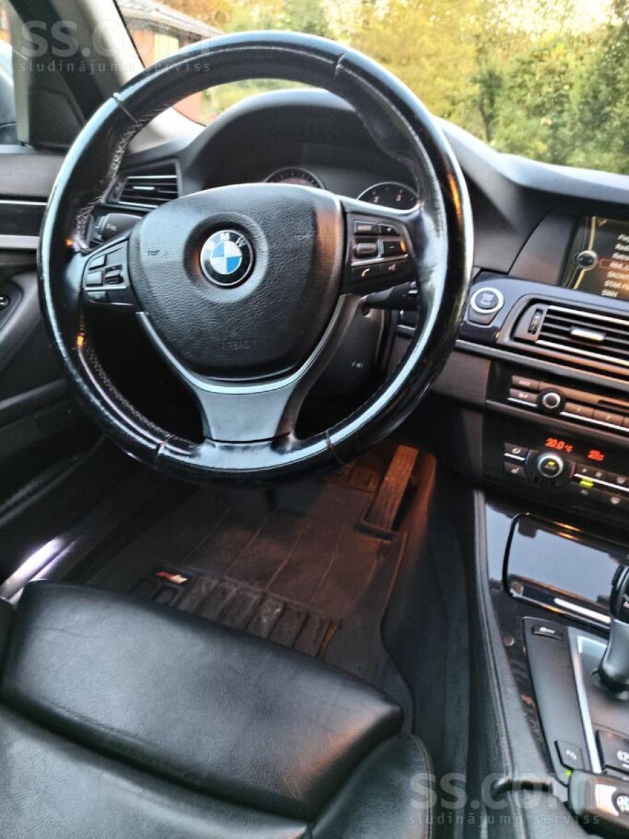 Pelēks BMW 330 2010 Jelgava, ar dzinēja tilpumu 3.00 L un nobraukumu 323 tūkst. km par 9400 €, foto 10 vietnē AUTOMOTO.COM.LV
