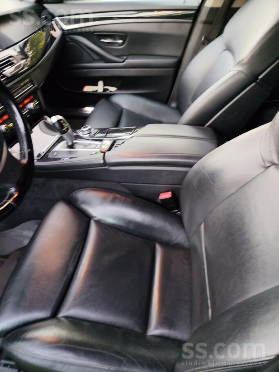 Pelēks BMW 330 2010 Jelgava, ar dzinēja tilpumu 3.00 L un nobraukumu 323 tūkst. km par 9400 €, foto 16 vietnē AUTOMOTO.COM.LV