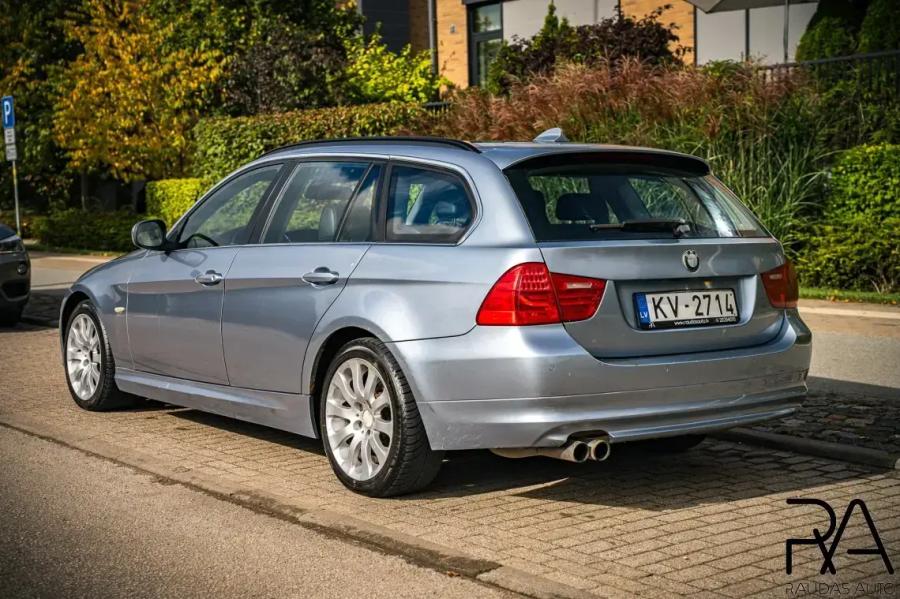 Pelēks BMW 330 2010 Rīga, ar dzinēja tilpumu 3.00 L un nobraukumu 430 tūkst. km par 2590 €, foto 5 vietnē AUTOMOTO.COM.LV