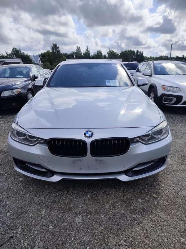 Grey BMW 330 2012 in Utena, with an engine capacity of 2.99 L and mileage of 390 thousand km for 7500 €, photo 2 on AUTOMOTO.COM.LV