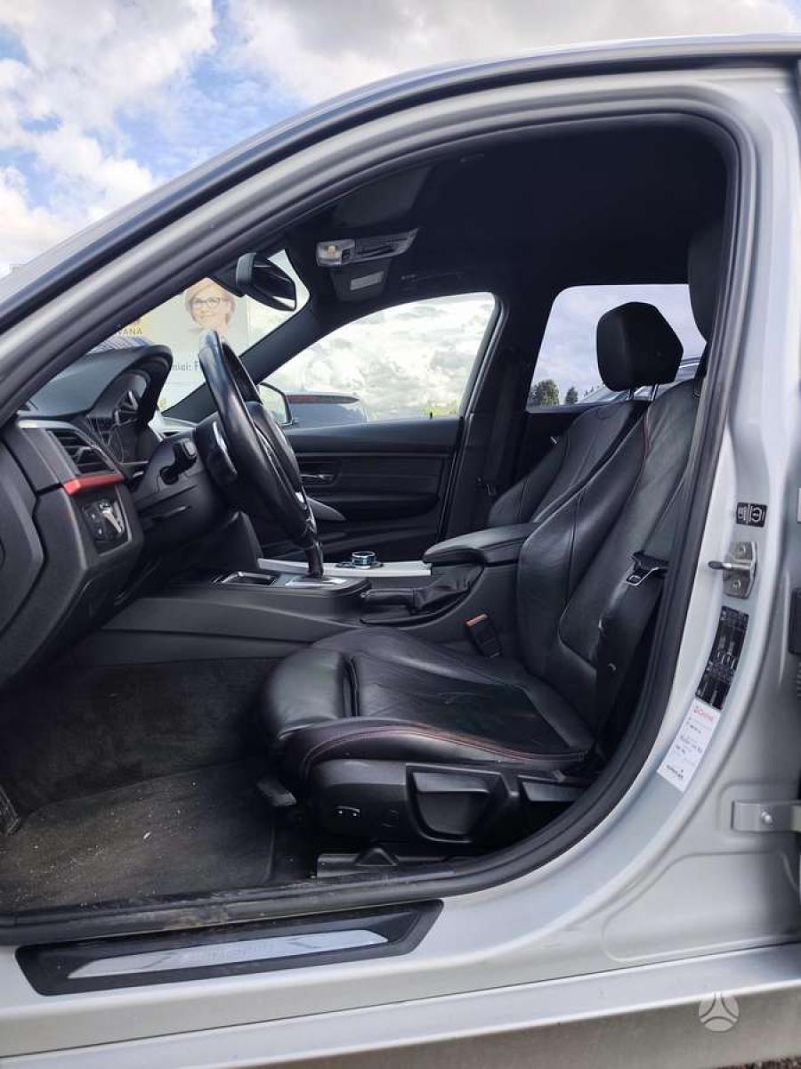 Grey BMW 330 2012 in Utena, with an engine capacity of 2.99 L and mileage of 390 thousand km for 7500 €, photo 9 on AUTOMOTO.COM.LV