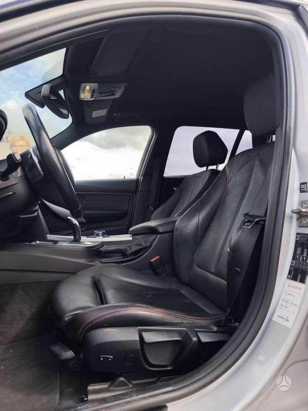 Grey BMW 330 2012 in Utena, with an engine capacity of 2.99 L and mileage of 390 thousand km for 7500 €, photo 10 on AUTOMOTO.COM.LV