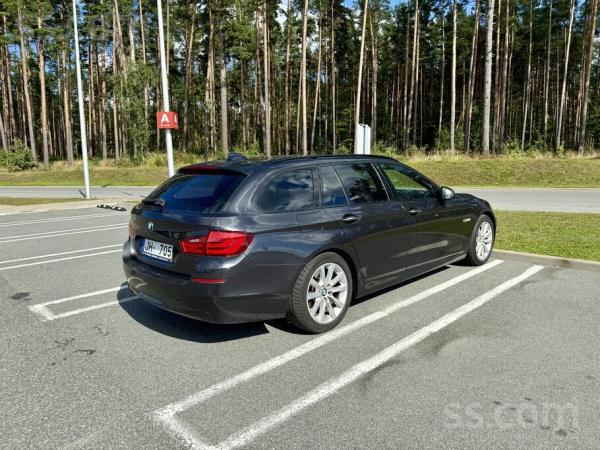 Pelēks BMW 330 2013 Rīga, ar dzinēja tilpumu 3.00 L un nobraukumu 259 tūkst. km par 10700 €, foto 7 vietnē AUTOMOTO.COM.LV