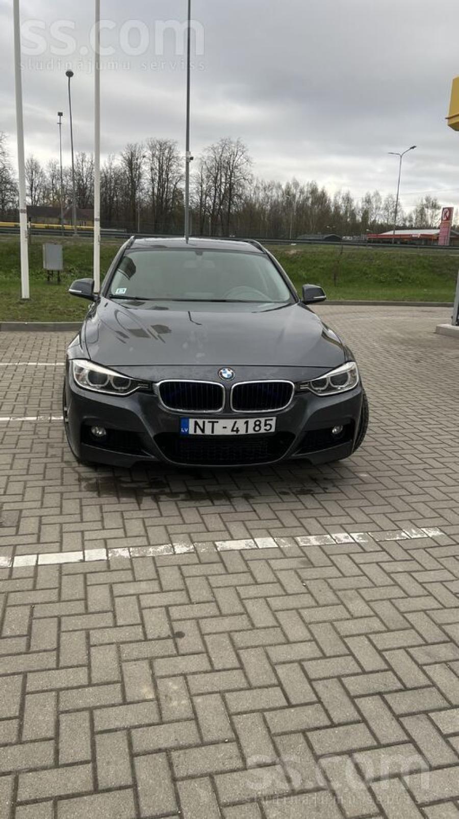 Grey BMW 330 2013 in Riga, with an engine capacity of 3.00 L and mileage of 323 thousand km for 9400 €, photo 4 on AUTOMOTO.COM.LV