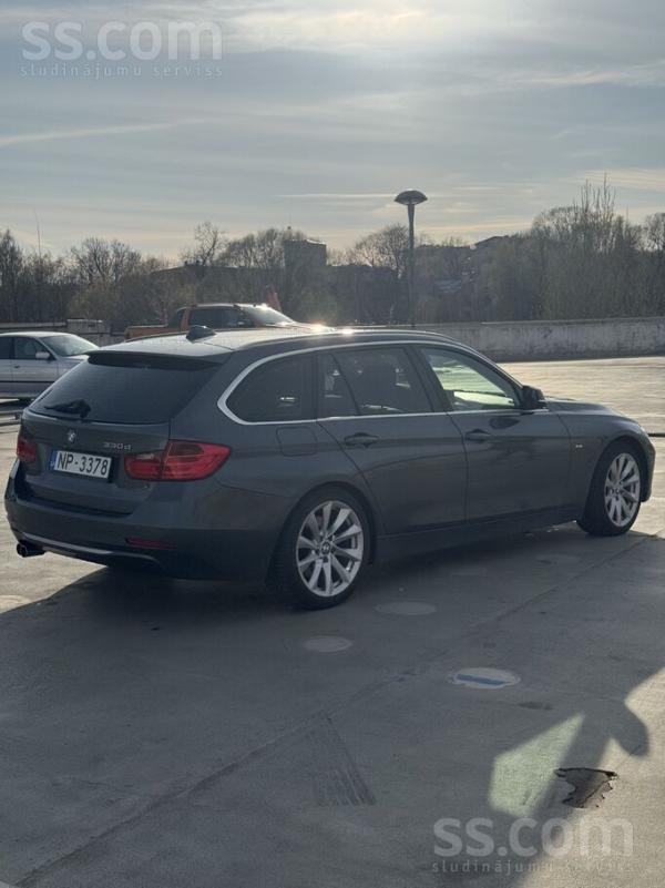 Grey BMW 330 2013 in Riga, with an engine capacity of 3.00 L and mileage of 312 thousand km for 8100 €, photo 6 on AUTOMOTO.COM.LV