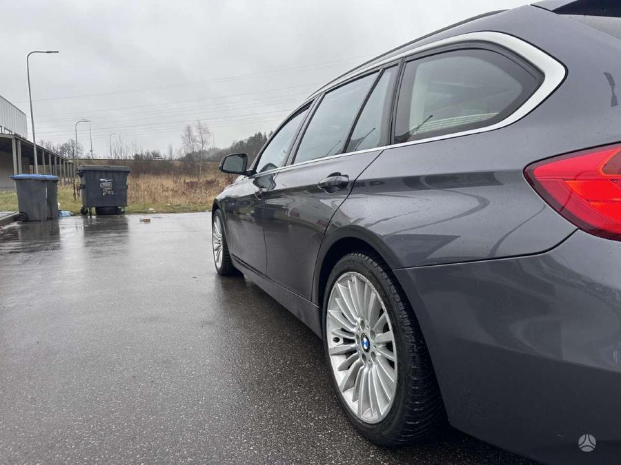 Pelēks BMW 330 2014 Viļņa, ar dzinēja tilpumu 2.99 L un nobraukumu 272 tūkst. km par 8650 €, foto 12 vietnē AUTOMOTO.COM.LV