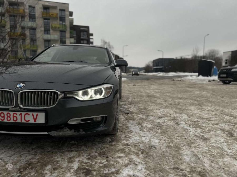 Pelēks BMW 330 2014 Viļņa, ar dzinēja tilpumu 2.99 L un nobraukumu 273 tūkst. km par 8500 €, foto 3 vietnē AUTOMOTO.COM.LV