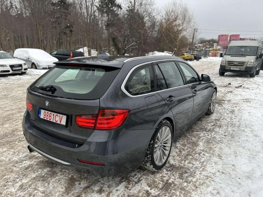 Pelēks BMW 330 2014 Viļņa, ar dzinēja tilpumu 2.99 L un nobraukumu 273 tūkst. km par 8500 €, foto 8 vietnē AUTOMOTO.COM.LV