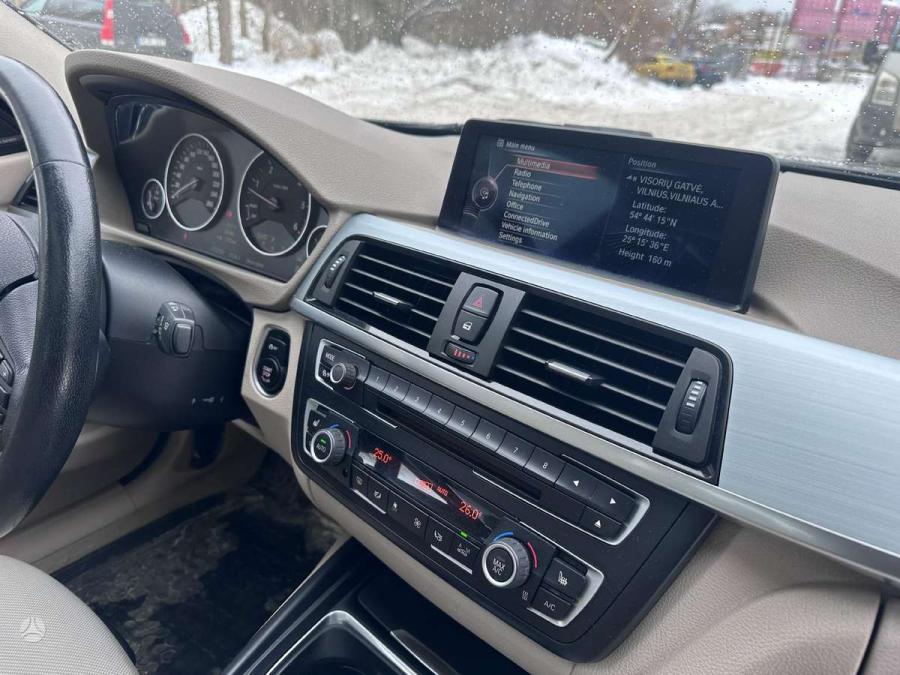 Pelēks BMW 330 2014 Viļņa, ar dzinēja tilpumu 2.99 L un nobraukumu 273 tūkst. km par 8500 €, foto 21 vietnē AUTOMOTO.COM.LV