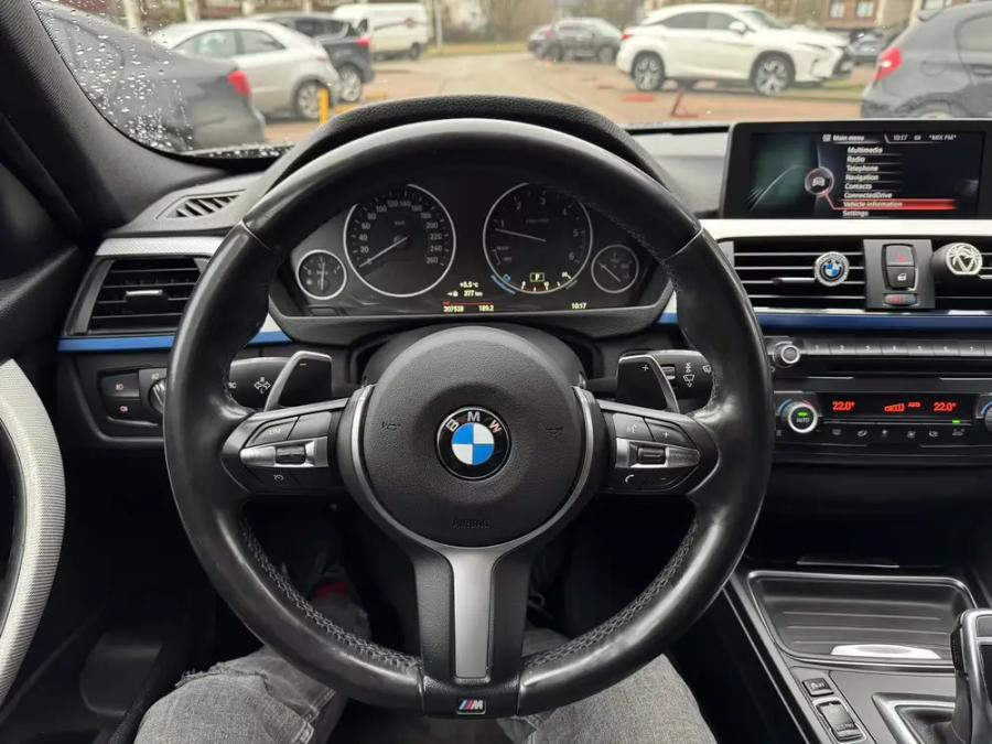 Grey BMW 330 2015 in Riga, with an engine capacity of 3.00 L and mileage of 307 thousand km for 9990 €, photo 13 on AUTOMOTO.COM.LV