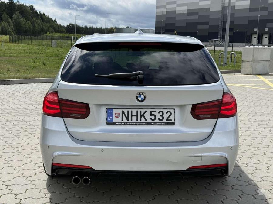Pelēks BMW 330 2016 Viļņa, ar dzinēja tilpumu 2.99 L un nobraukumu 267 tūkst. km par 13900 €, foto 7 vietnē AUTOMOTO.COM.LV