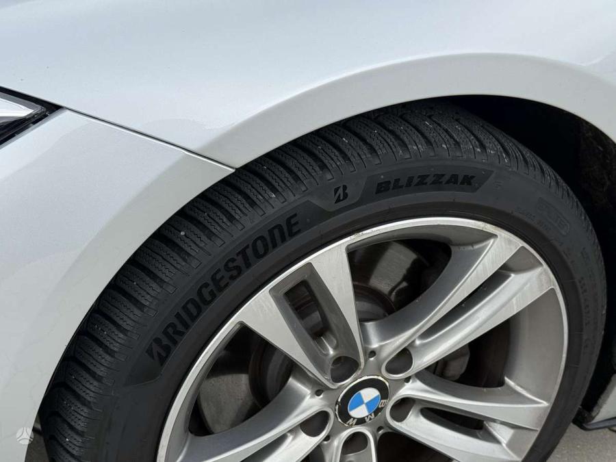 Pelēks BMW 330 2016 Viļņa, ar dzinēja tilpumu 2.99 L un nobraukumu 267 tūkst. km par 13900 €, foto 11 vietnē AUTOMOTO.COM.LV