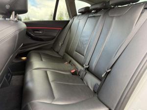 Pelēks BMW 330 2016 Viļņa, ar dzinēja tilpumu 2.99 L un nobraukumu 267 tūkst. km par 13900 €, foto 23 vietnē AUTOMOTO.COM.LV