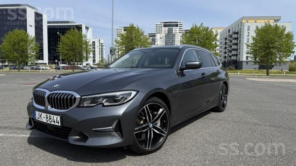 Pelēks BMW 330 2020 Rīga, ar dzinēja tilpumu 2.00 L un nobraukumu 145 tūkst. km par 23000 €, foto 1 vietnē AUTOMOTO.COM.LV