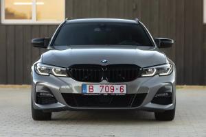 Pelēks BMW 330 2020 Jelgava, ar dzinēja tilpumu 2.00 L un nobraukumu 173 tūkst. km par 24000 €, foto 4 vietnē AUTOMOTO.COM.LV