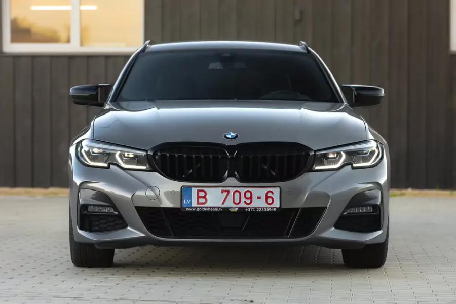 Pelēks BMW 330 2020 Jelgava, ar dzinēja tilpumu 2.00 L un nobraukumu 173 tūkst. km par 24000 €, foto 4 vietnē AUTOMOTO.COM.LV