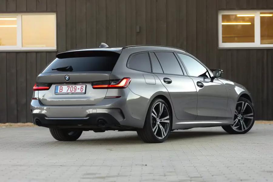 Pelēks BMW 330 2020 Jelgava, ar dzinēja tilpumu 2.00 L un nobraukumu 173 tūkst. km par 24000 €, foto 6 vietnē AUTOMOTO.COM.LV