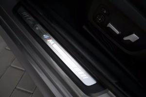 Pelēks BMW 330 2020 Jelgava, ar dzinēja tilpumu 2.00 L un nobraukumu 173 tūkst. km par 24000 €, foto 9 vietnē AUTOMOTO.COM.LV