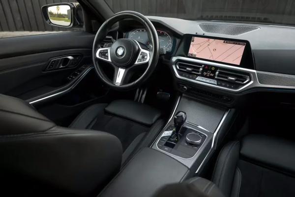 Grey BMW 330 2020 in Jelgava, with an engine capacity of 2.00 L and mileage of 173 thousand km for 24000 €, photo 9 on AUTOMOTO.COM.LV
