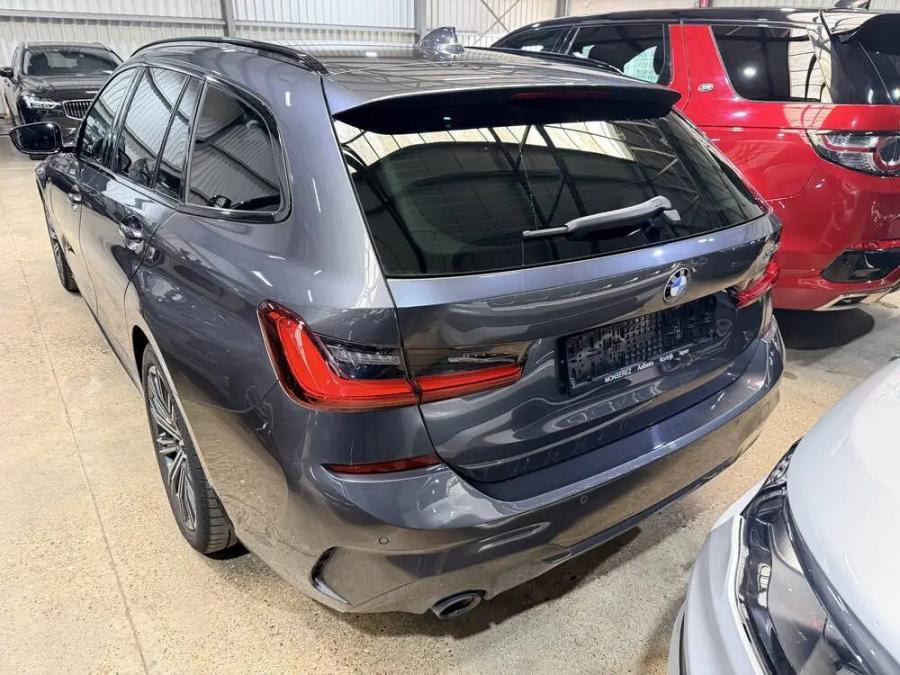 Pelēks BMW 330 2020 Rīga, ar dzinēja tilpumu 2.00 L un nobraukumu 125 tūkst. km par 25995 €, foto 4 vietnē AUTOMOTO.COM.LV