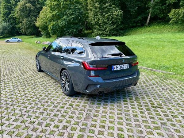 БМВ 330 2020 в Вильнюс на AUTOMOTO.COM.LV Серый БМВ 330 2020 в Вильнюс, объемом двигателя 2.00 л и пробегом 142 тыс. км за 22999 €, фото 4 на AUTOMOTO.COM.LV