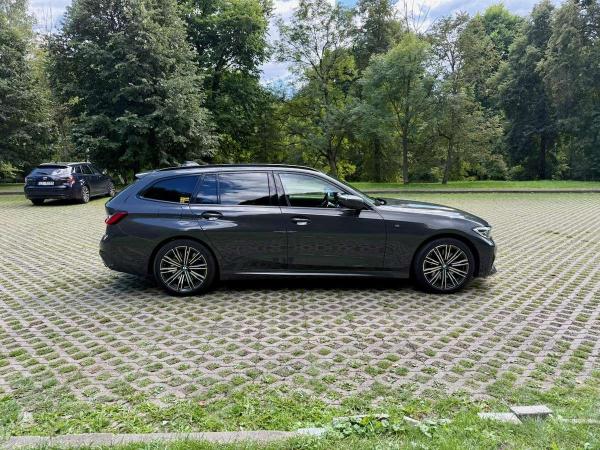 БМВ 330 2020 в Вильнюс на AUTOMOTO.COM.LV Серый БМВ 330 2020 в Вильнюс, объемом двигателя 2.00 л и пробегом 142 тыс. км за 22999 €, фото 6 на AUTOMOTO.COM.LV