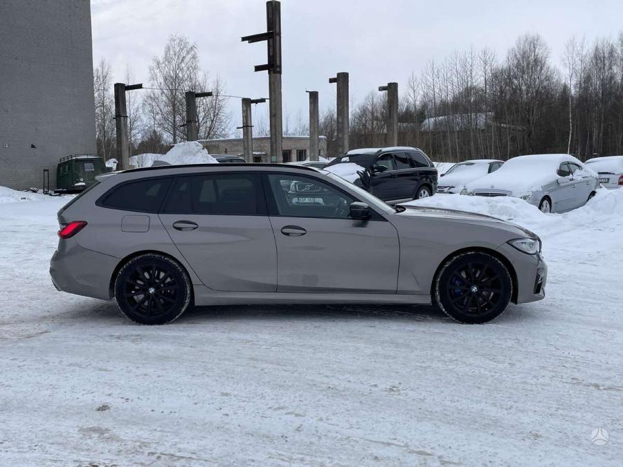 Grey BMW 330 2021 in Birzai, with an engine capacity of 2.00 L and mileage of 80 thousand km for 23900 €, photo 8 on AUTOMOTO.COM.LV