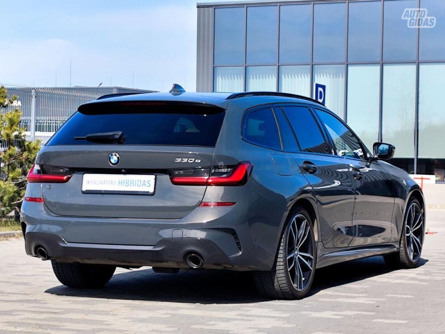 Pelēks BMW 330 2021 Šauļi, ar dzinēja tilpumu 2.00 L un nobraukumu 117 tūkst. km par 24800 €, foto 9 vietnē AUTOMOTO.COM.LV