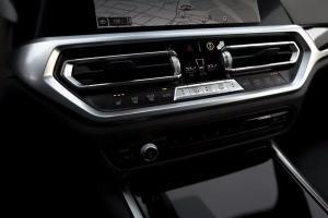 Grey BMW 330 2021 in Jelgava, with an engine capacity of 2.00 L and mileage of 171 thousand km for 18000 €, photo 22 on AUTOMOTO.COM.LV