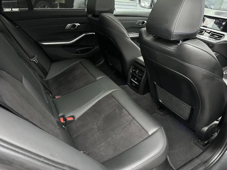 Pelēks BMW 330 2021 Jelgava, ar dzinēja tilpumu 2.00 L un nobraukumu 189 tūkst. km par 21950 €, foto 9 vietnē AUTOMOTO.COM.LV