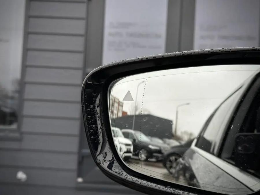 Pelēks BMW 330 2021 Jelgava, ar dzinēja tilpumu 2.00 L un nobraukumu 189 tūkst. km par 21950 €, foto 21 vietnē AUTOMOTO.COM.LV