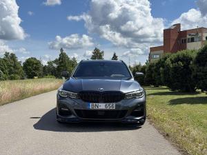 Grey BMW 330 2021 in Riga, with an engine capacity of 2.99 L and mileage of 249 thousand km for 23500 €, photo 3 on AUTOMOTO.COM.LV