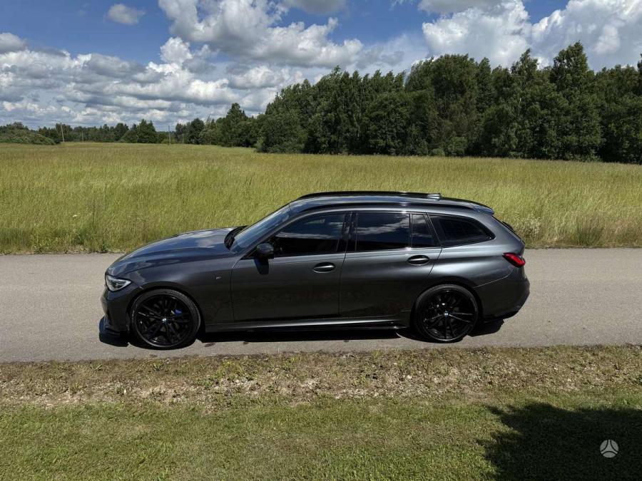 Grey BMW 330 2021 in Riga, with an engine capacity of 2.99 L and mileage of 249 thousand km for 23500 €, photo 8 on AUTOMOTO.COM.LV
