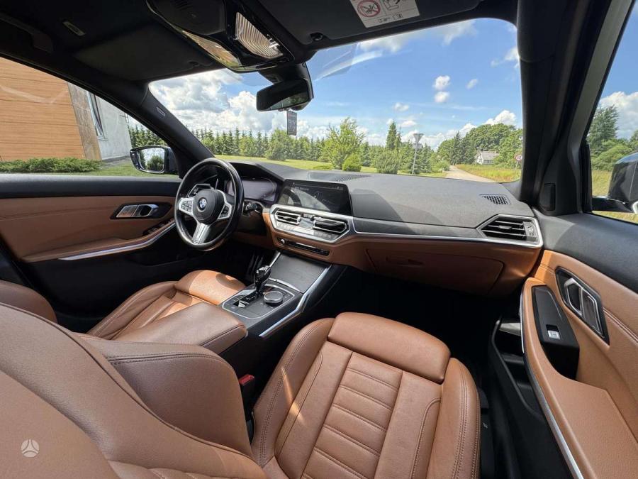 Grey BMW 330 2021 in Riga, with an engine capacity of 2.99 L and mileage of 249 thousand km for 23500 €, photo 12 on AUTOMOTO.COM.LV