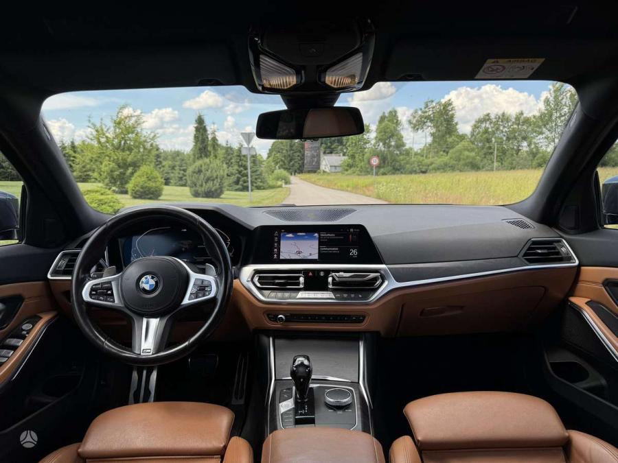 Grey BMW 330 2021 in Riga, with an engine capacity of 2.99 L and mileage of 249 thousand km for 23500 €, photo 13 on AUTOMOTO.COM.LV